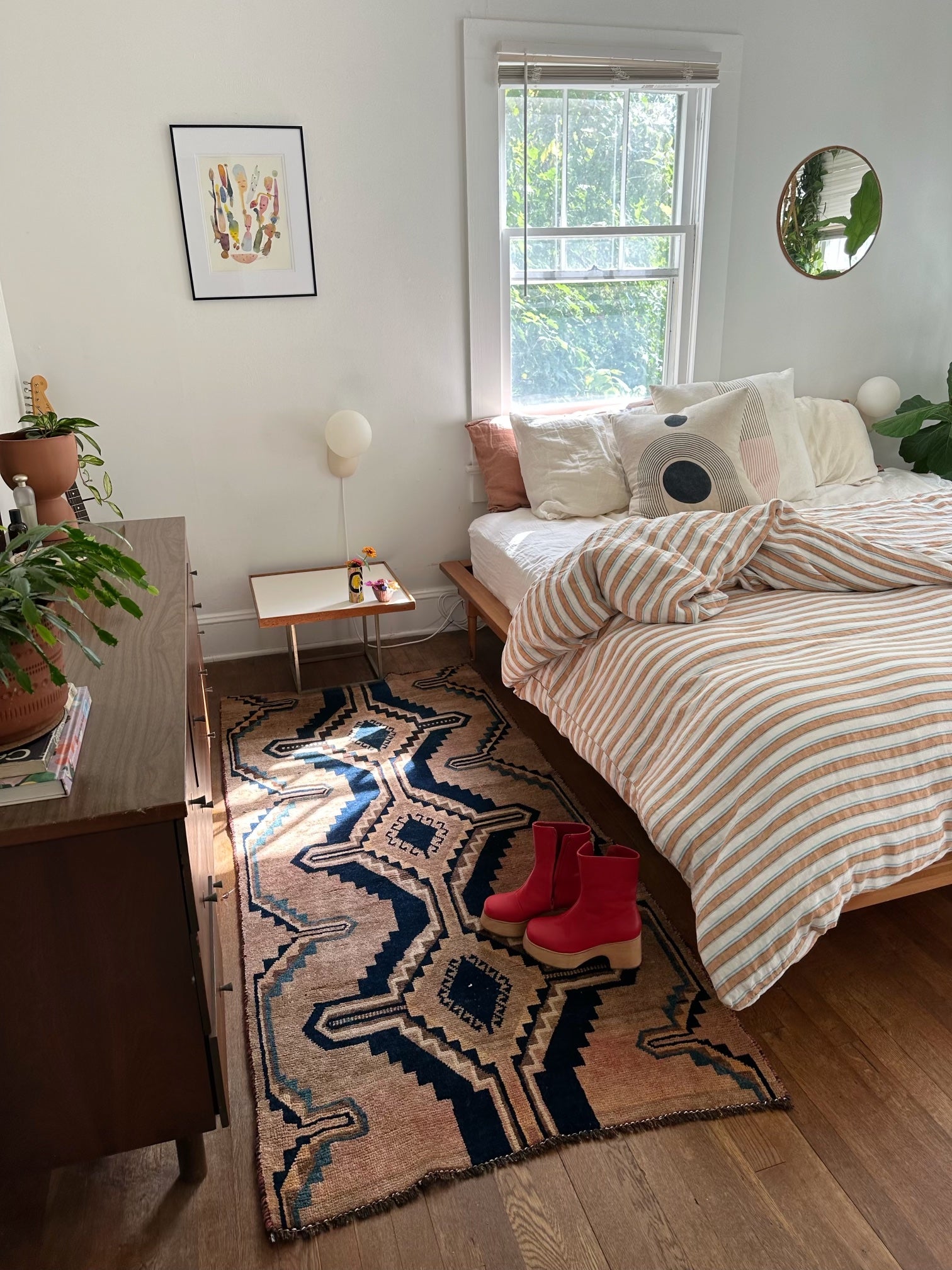Persian Runners: The Bedroom Upgrade You Need | Lost Hunt Vintage